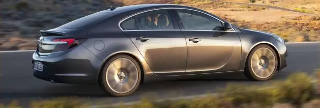 Opel Insignia 2016: ĉiuj informoj