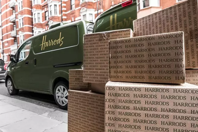 I-Nissan e-NV200 evela kwa-Harrods