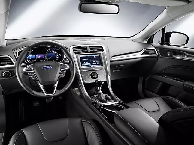 fordmondeo 2016 ផ្នែកខាងក្នុង