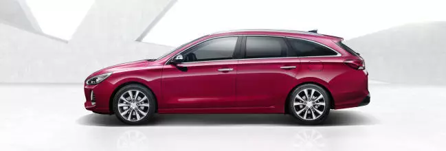 Hyundai i30 Wagon 2017: qhov no yog yam tshiab ntawm tsev neeg zoo li