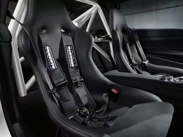 Interieur BMW M4 DTM Champion Edition 2016