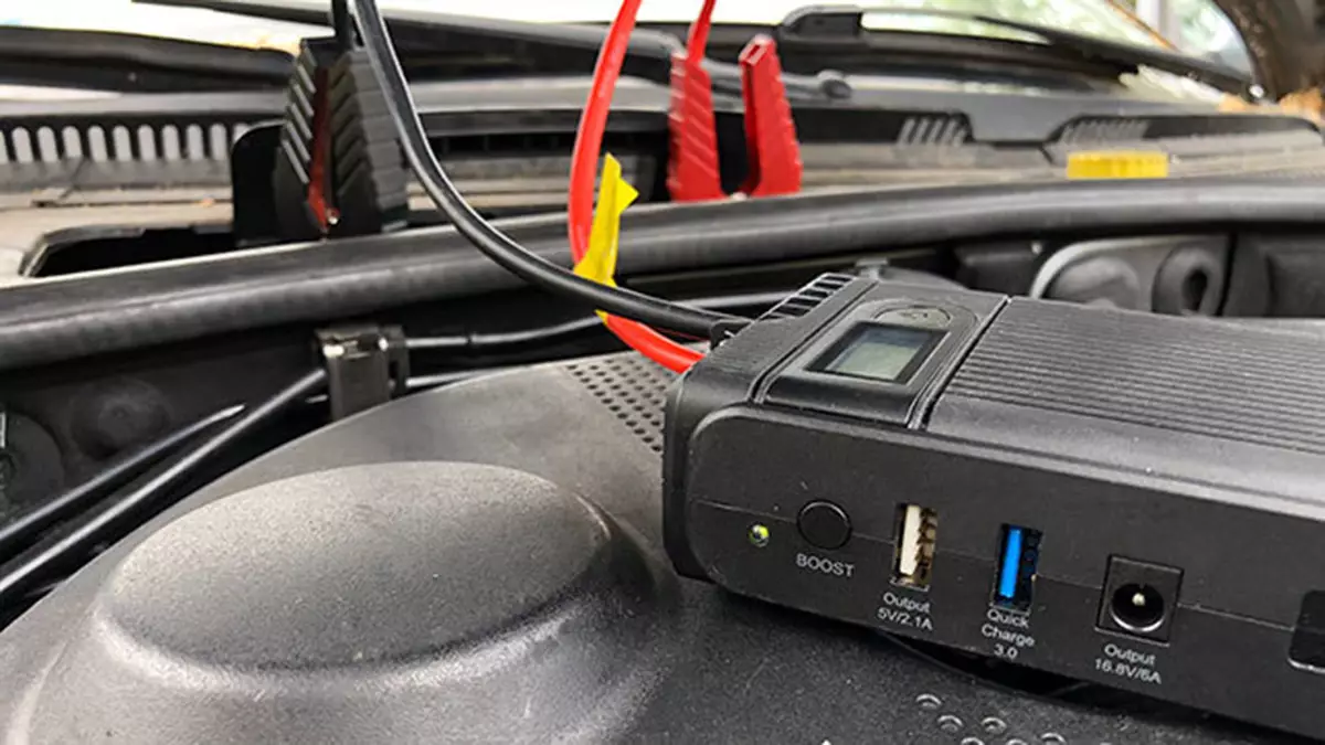 Video: Portable Auto Batterie Sprangstarter, wat ass dat Bescht?