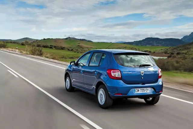 Dacia Sandero 27