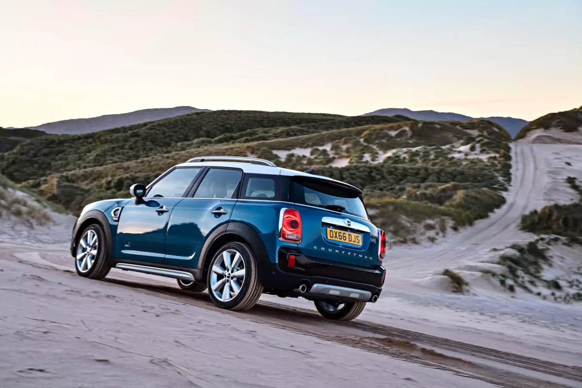 Rear Mini Countryman 2017