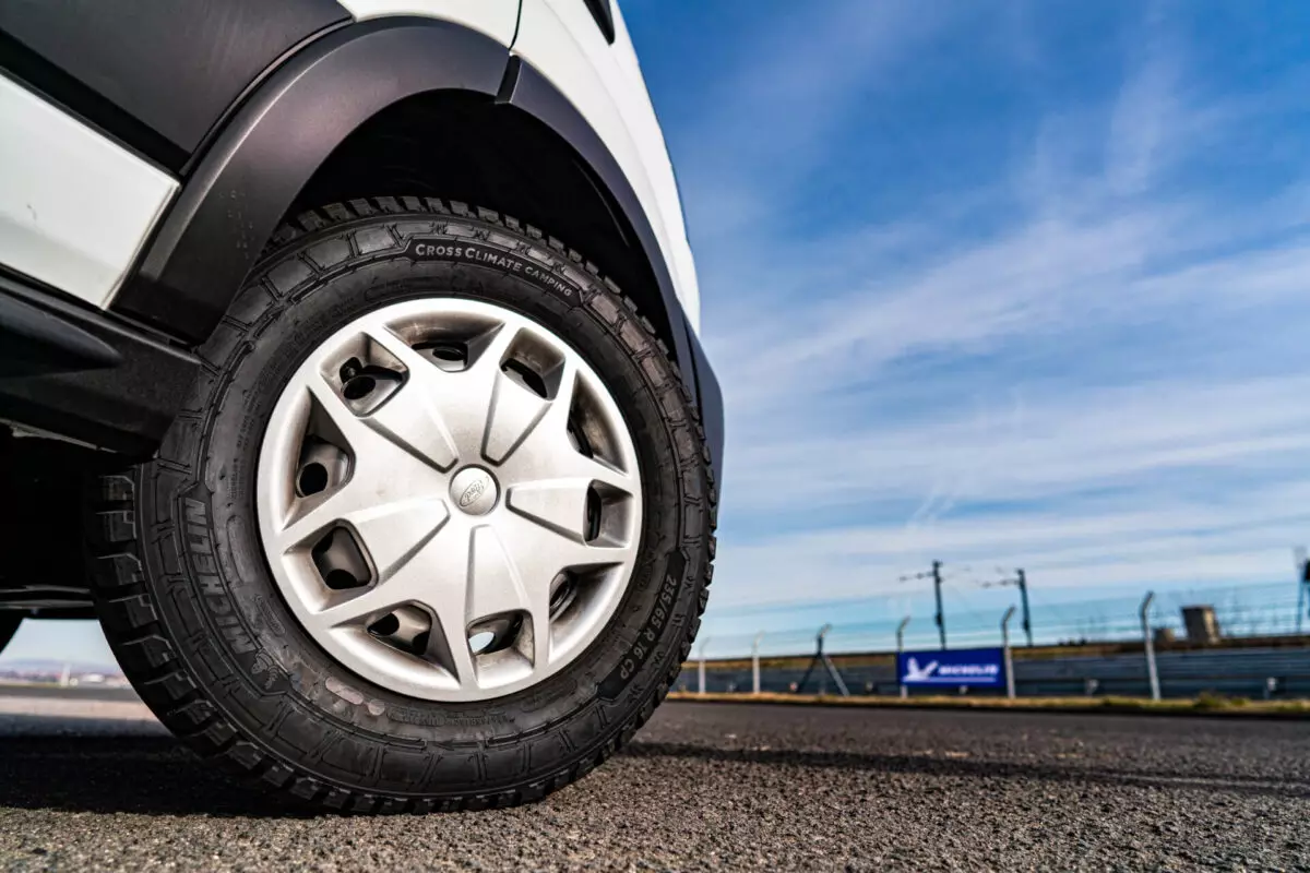 Michelin CrossClimate Camping, see on uus iga ilma jaoks mõeldud rehv matkaautodele