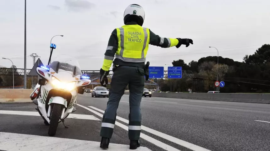 artikel trafikbøde 25000 chauffører om ugen 573d96cf4c777