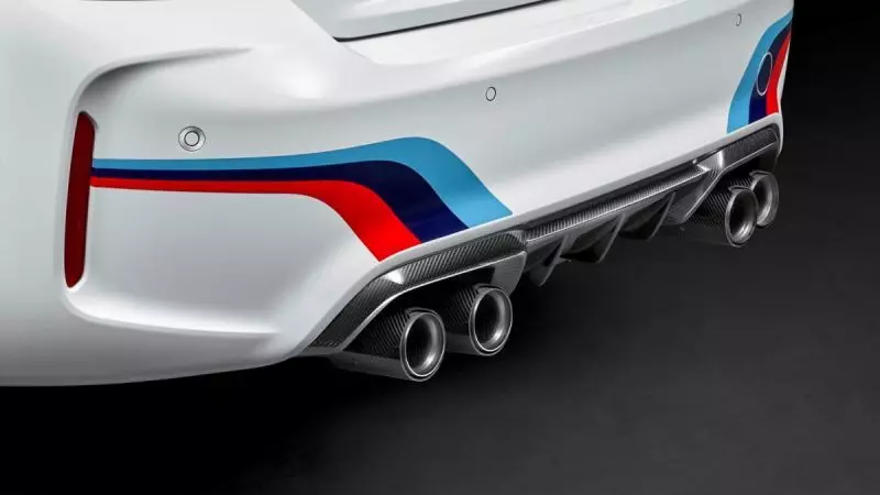 BMW M Performance diffuser kanye exhauss