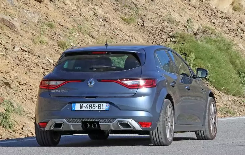 Muletto di prova posteriore della Renault Mégane RS