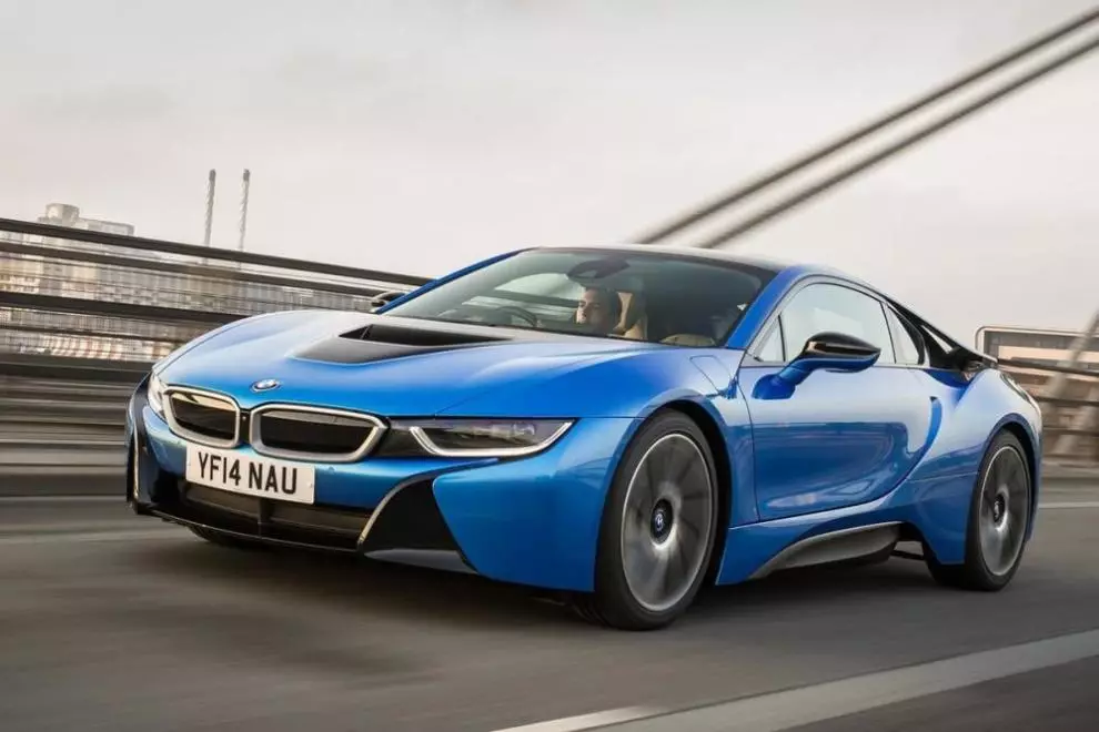 រថយន្ត BMW i8