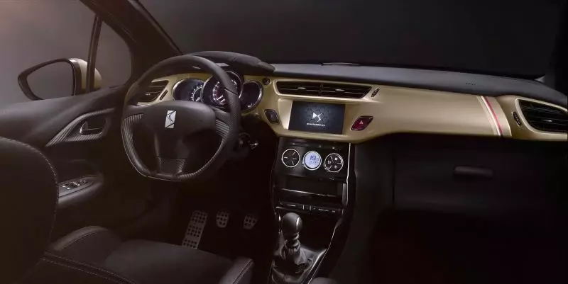 Interior DS 3 Ukusebenza