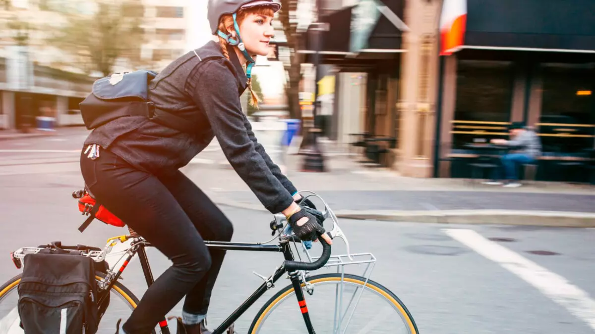 Den nye reform af DGT vil give cyklister mulighed for at cirkulere midt på banen i byer