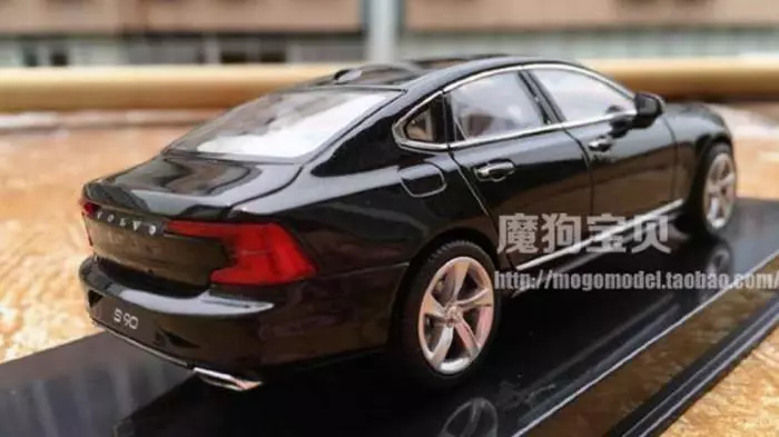 Volvo S90, स्केल मोडेल