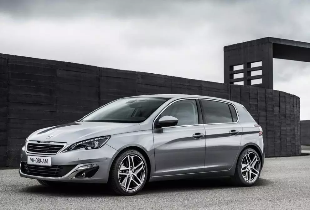 Peugeot 208 2016