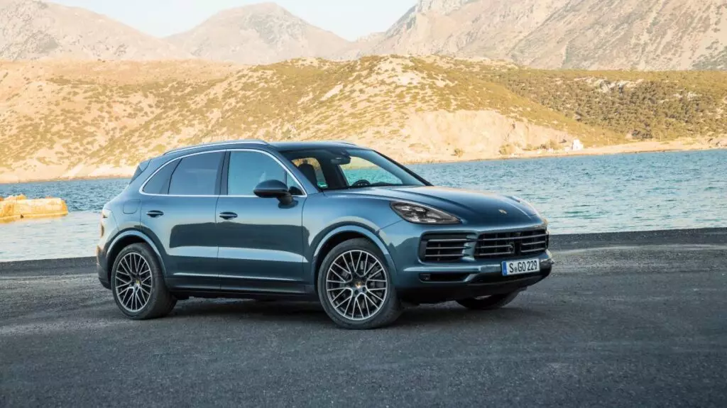 Porsche Cayenne 2022 e1653397464882