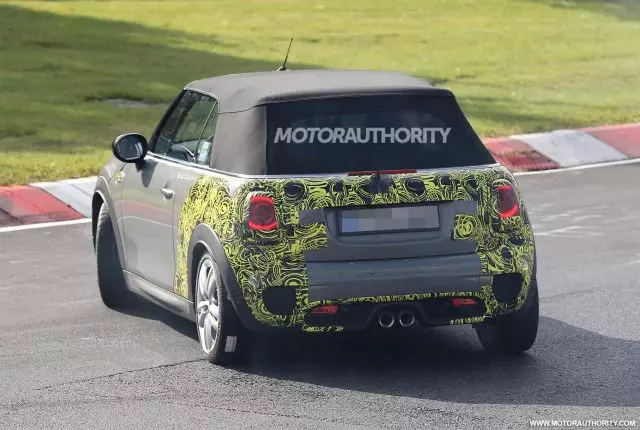 Malantaŭa Mini Kabrioleto JCW 2016