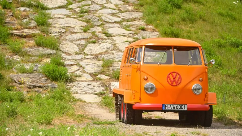 Tırtıl paletli Volkswagen T1 8x4