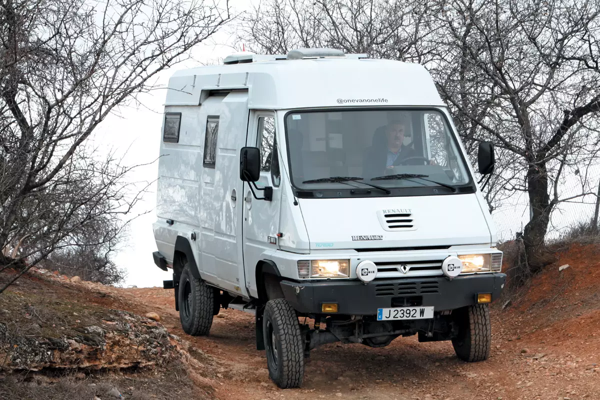 Préparation Renault B110-35 4x4; le vilain petit canard