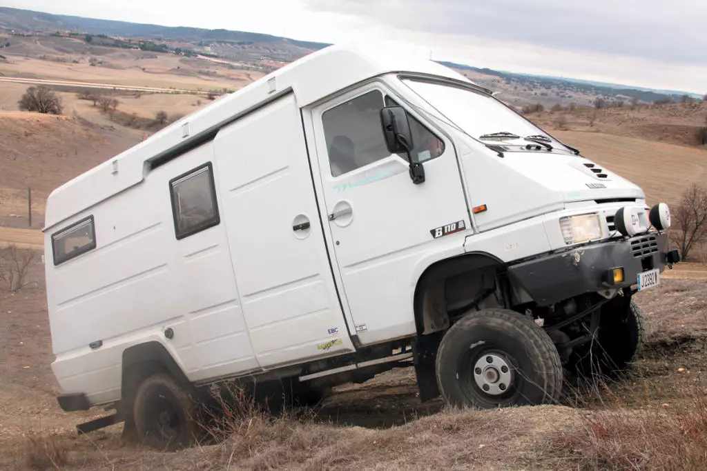 Renault B111-35 4x4