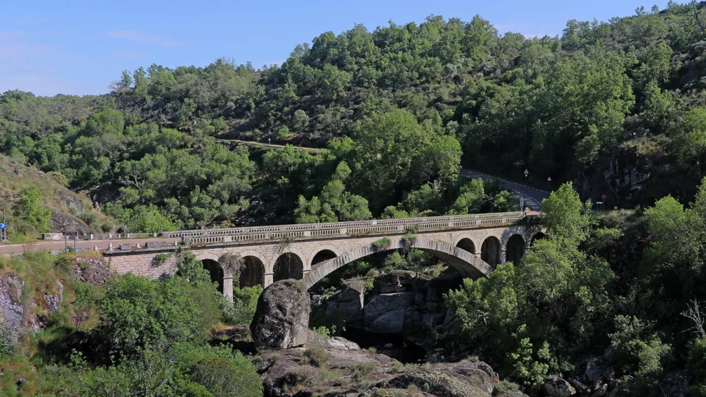 Cestovni test Suzuki S-Cross Arribes del Duero