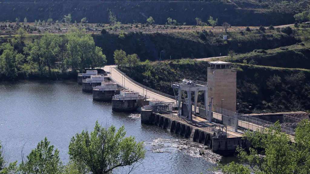 تست جاده سوزوکی S-Cross Arribes del Duero