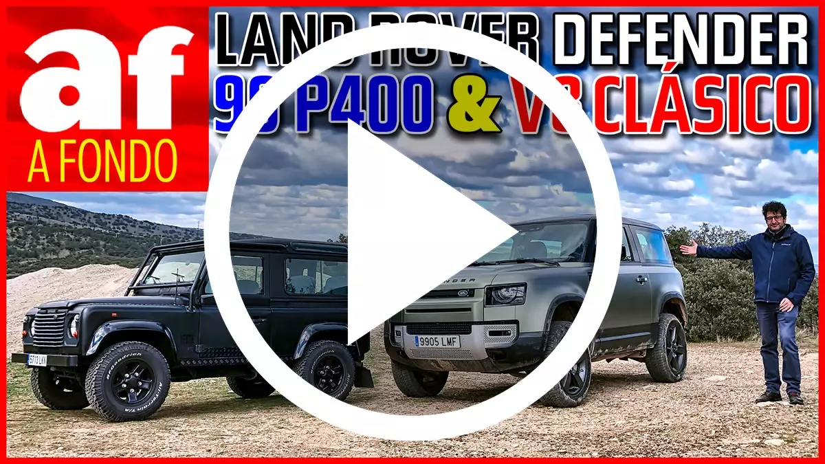 Video-proof: Land Rover Defender 90 P400 meets Defender 90 50th Anniversary