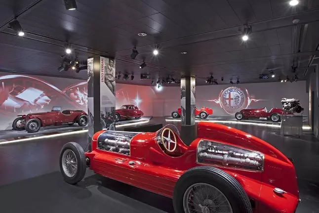 150624 alfaromeola machina del tempo1