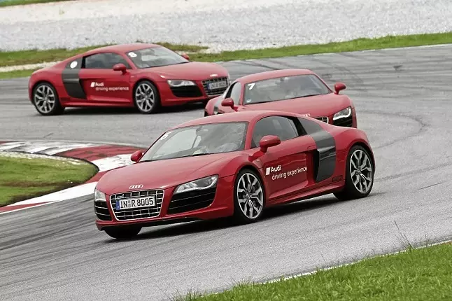 Tástáil Taithí Céide Audi R8 Audi