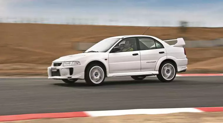 Mitsubsihi LAncer EVO V