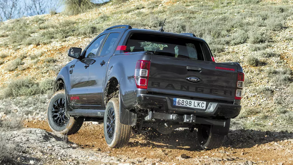 Ford Ranger 2021 rov qab