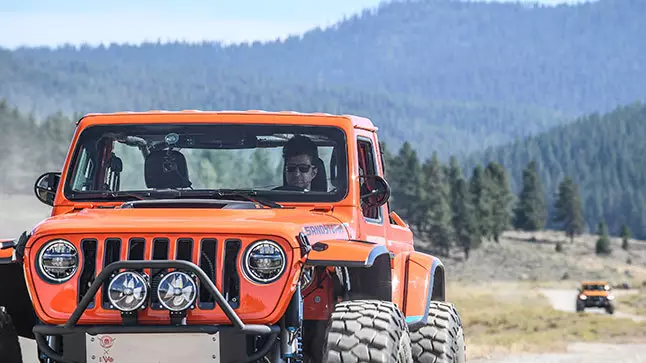 Jeep Wrangler tempête de sable