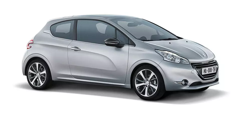 Peugeot 208 ១