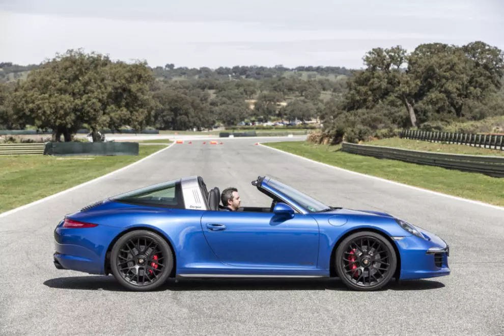 Posche 911 Targa 4 GTS, proses gapio