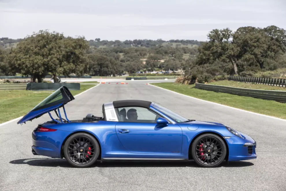 Posche 911 Targa 4 GTS, proses gapio