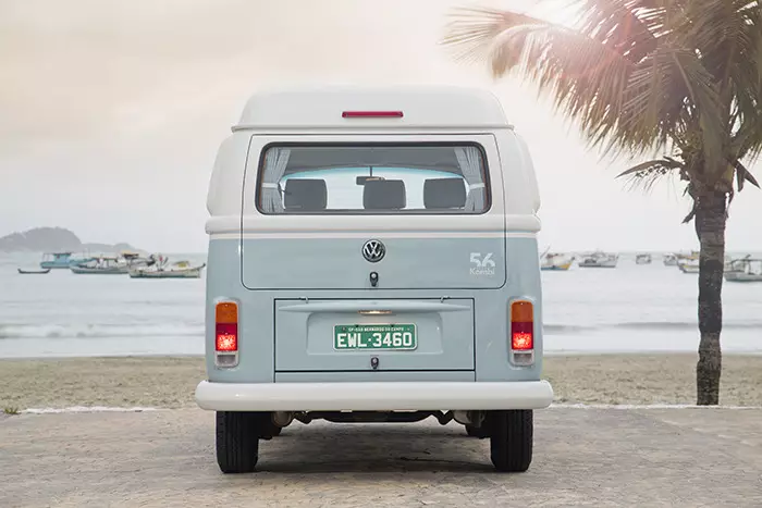 Volkswagen 'Bulli' gbara afọ 65