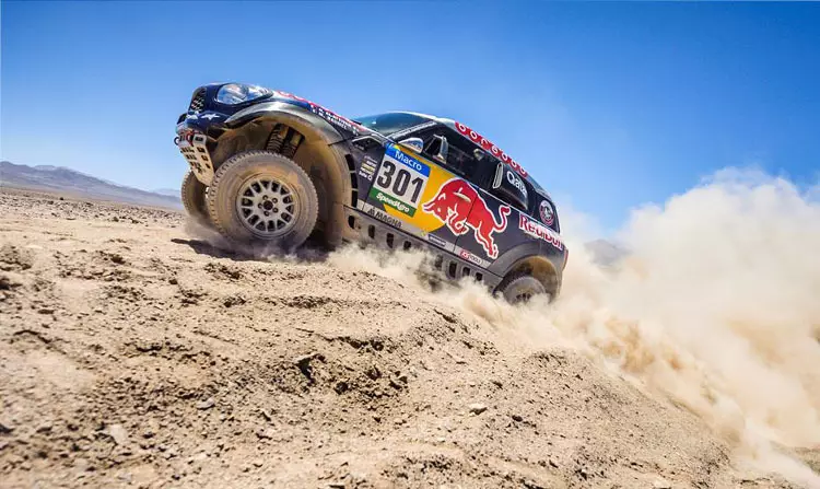 Al-Attiyah voitti kolmannen Dakar 2015 -kokeensa