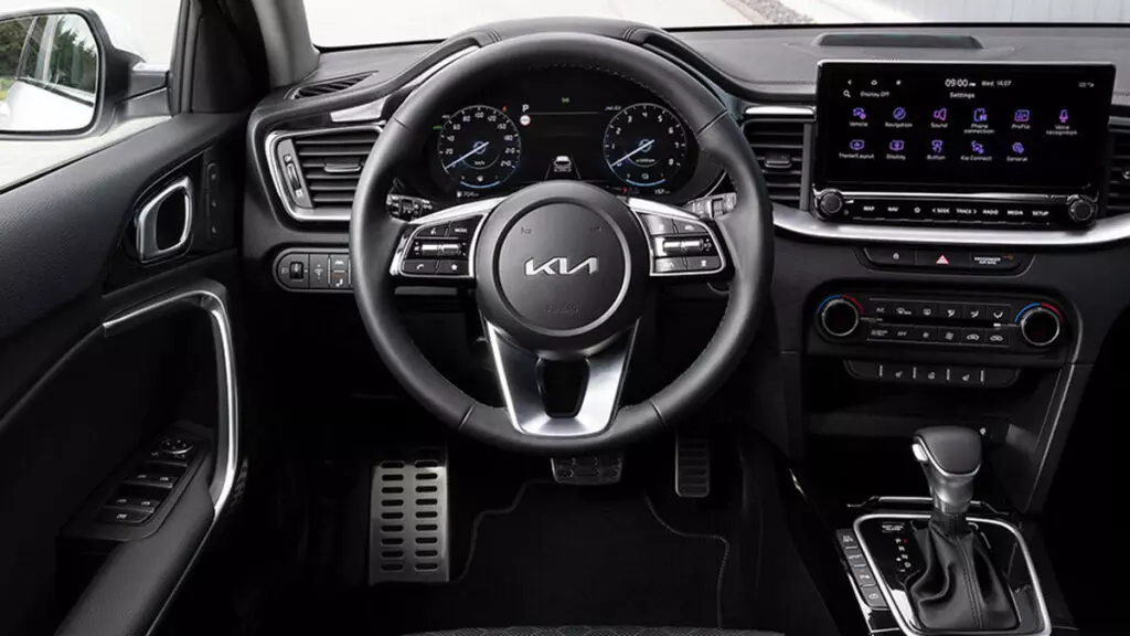 Interior do Kia Ceed