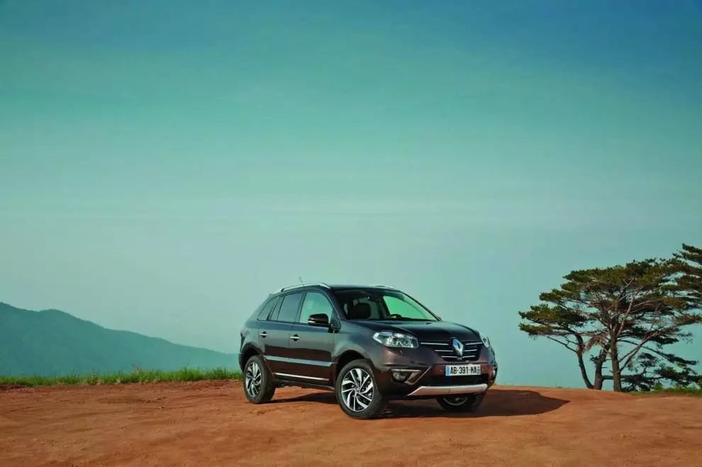 RENAULT KOLEOS 2.0 DCI EXPRESSION ► 27.350E ► 150 CV ► 450 L BOOT