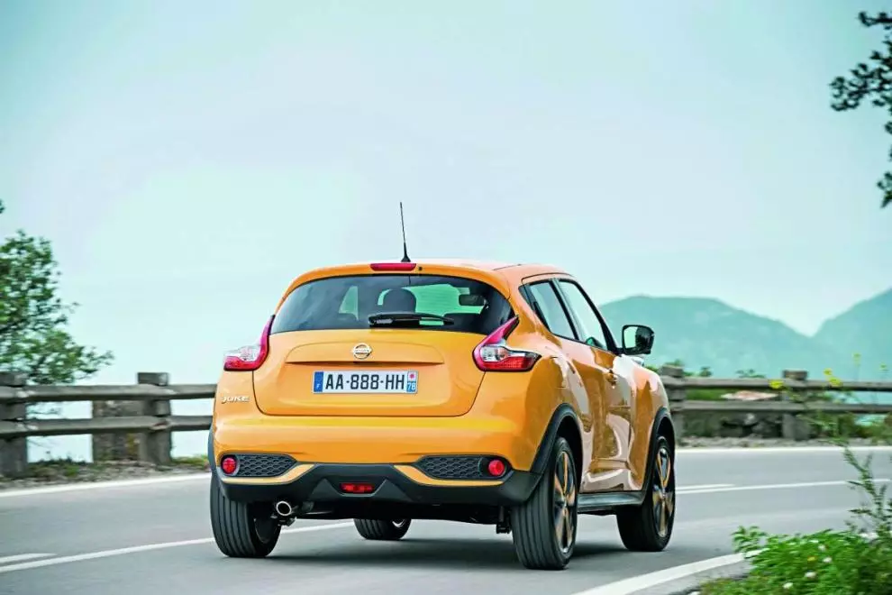 Nissan Juke 2014 sa likuran