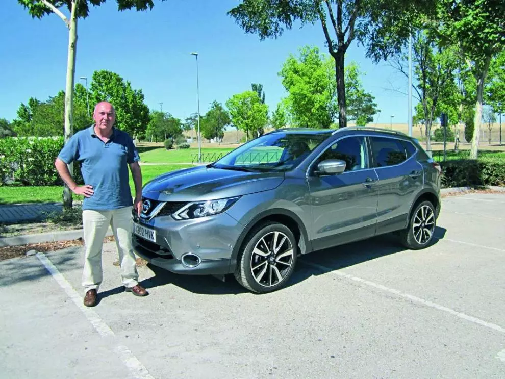 Эдуардо Фернандес Nissan Qashqai көлігін сынақтан өткізеді