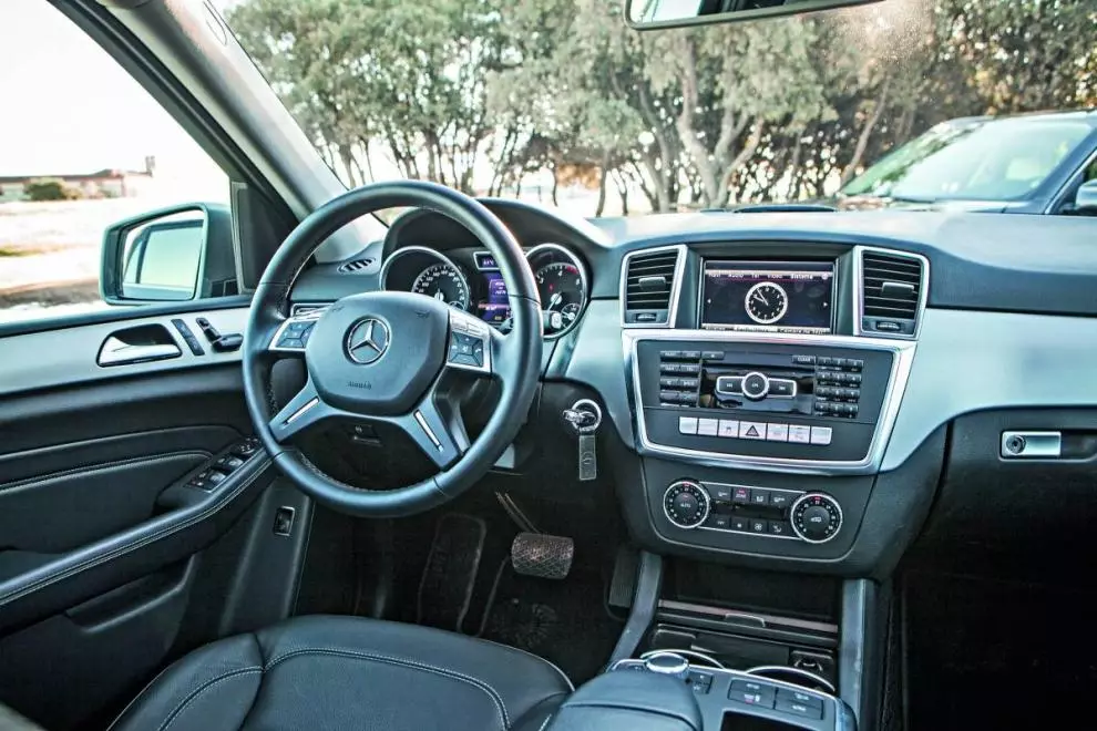 Mercedes ML, dashboard