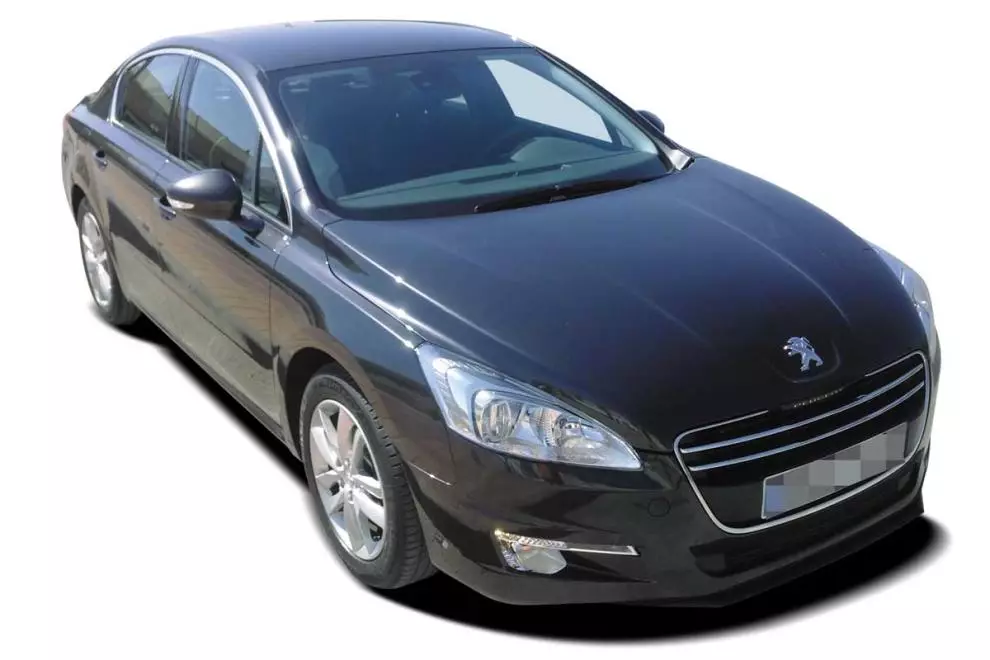 រថយន្ត Peugeot ៣