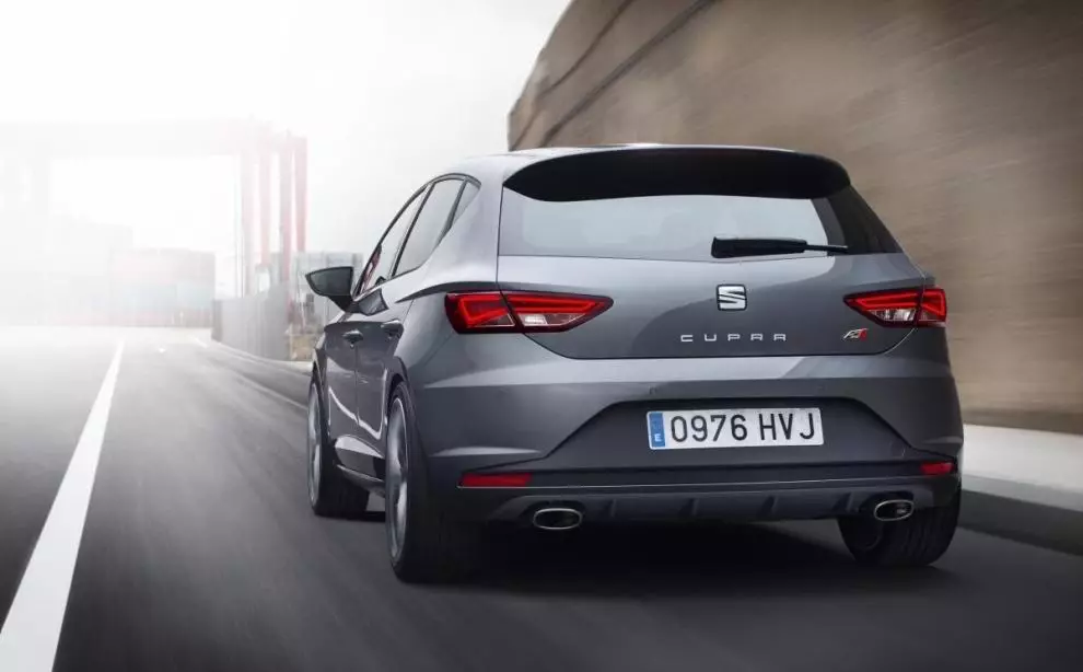 ուտել leon cupra 23