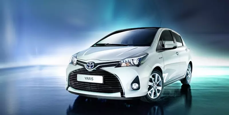 entsha toyota yaris lo ubuso restyling elandelayo