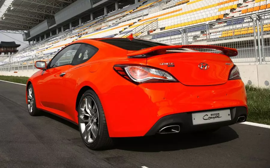 hyundai genesis kupé 2013