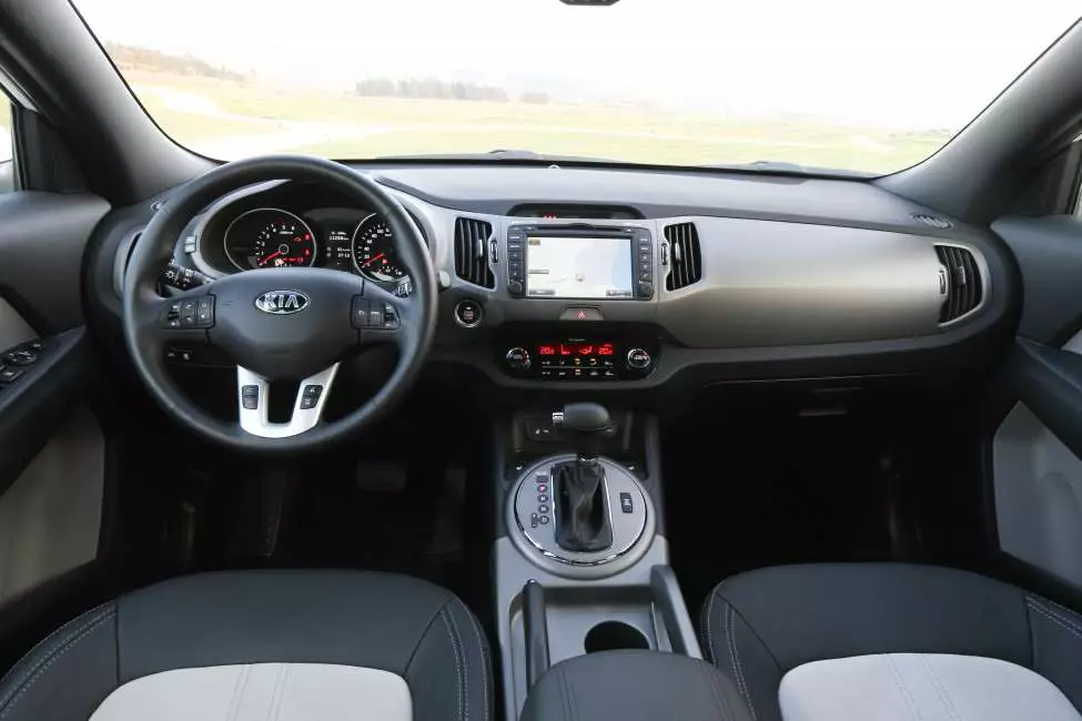 kia स्पोर्ट्सेज 2014 006