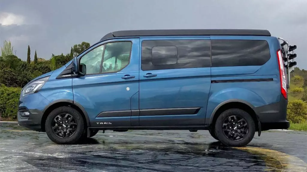 2021 Ford Transit Custom Trail от Tinkervan Видео: щателно тестван