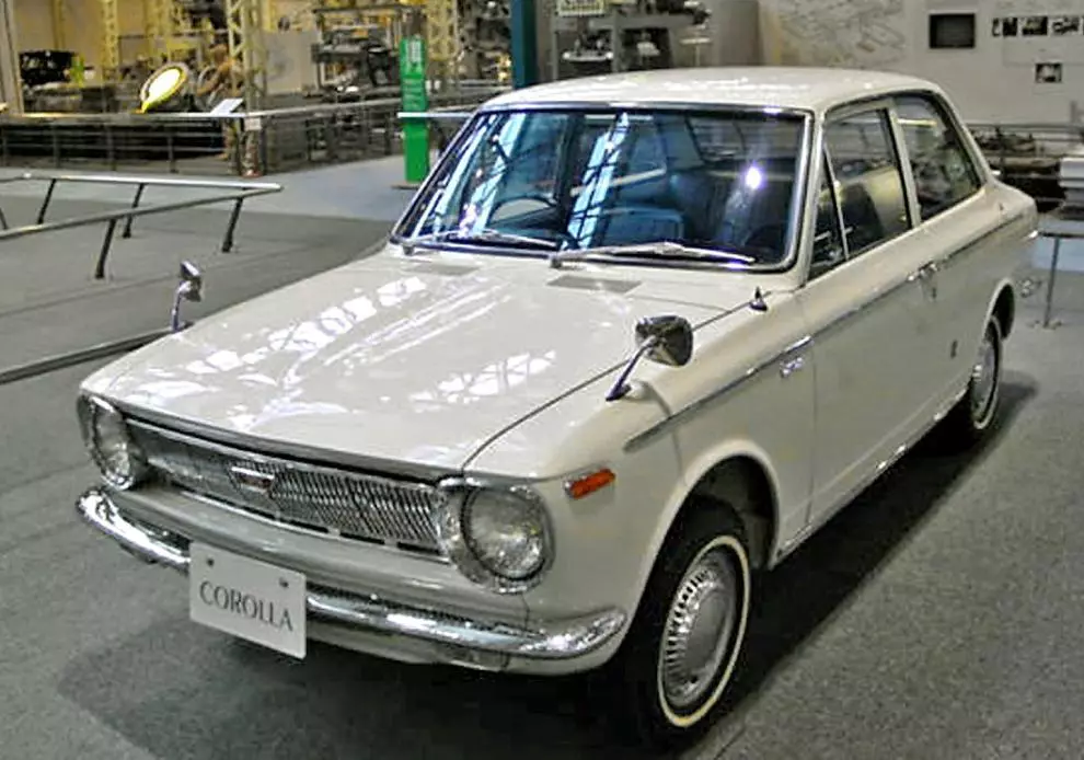 toyota corolla nifşa yekem 001