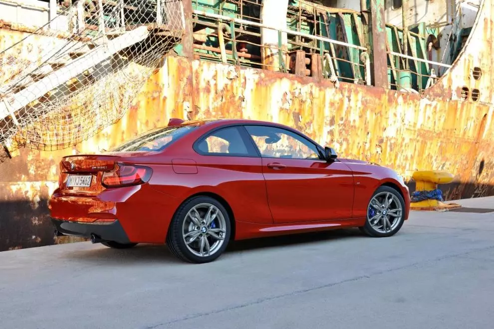 bmw 2 sraith coupe11