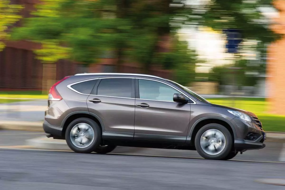 ஹோண்டா CR-V 1.6 i-DTEC: 26,600 யூரோவிலிருந்து