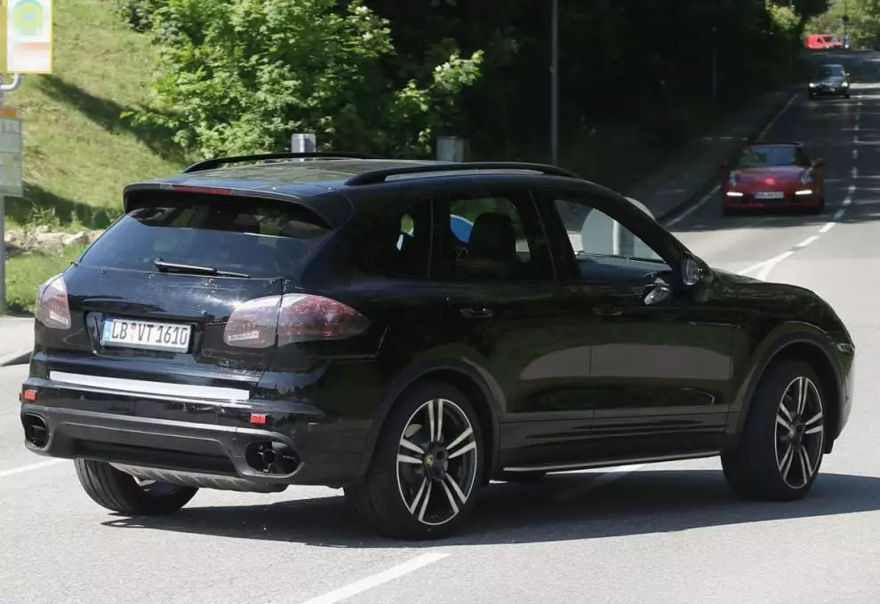 bmwycayenne 11